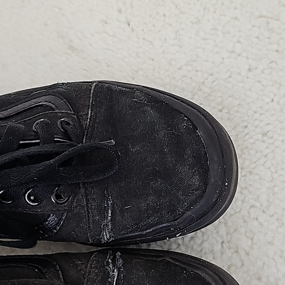 Vans | Shoes | Well Worn Vans 57698 Old Skool Classic Laceup Sneakers ...